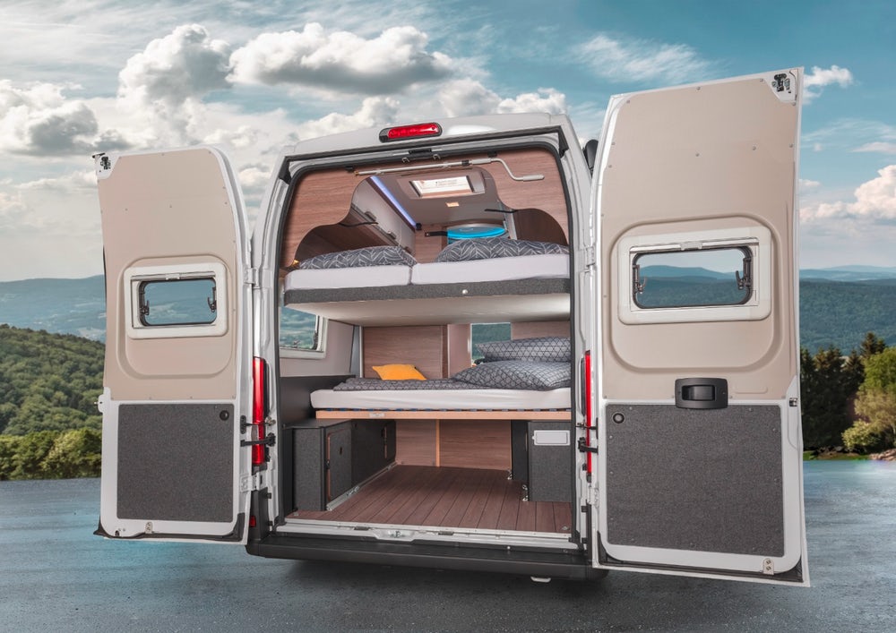 Жилой автофургон Knaus Boxlife рассчитан на 7 человек вместе со ...