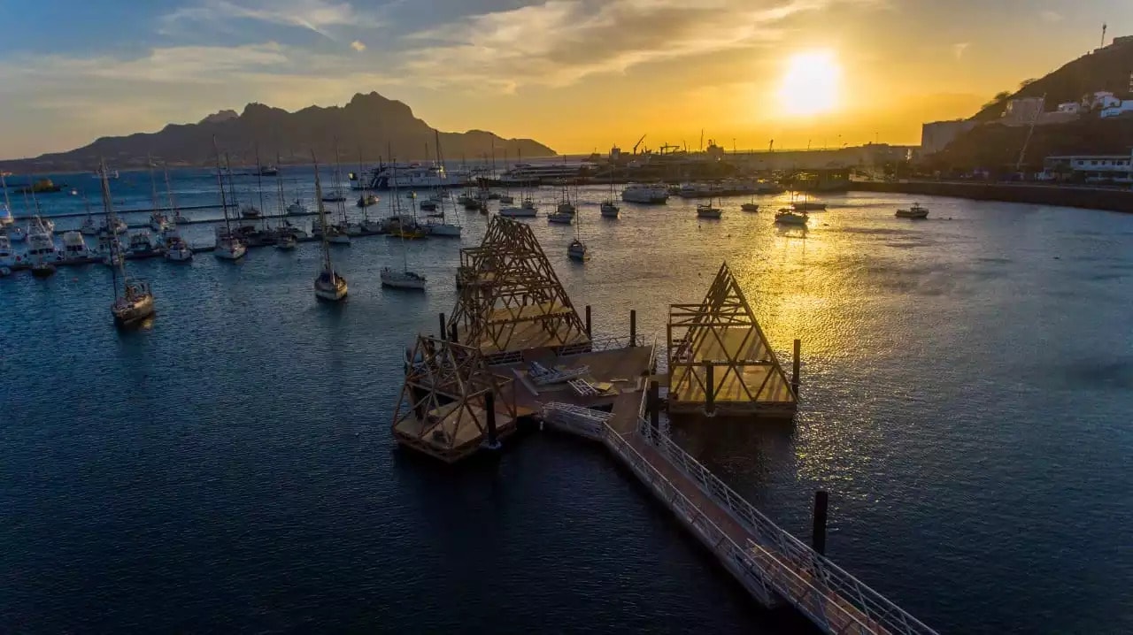 Плавучая музыкальная площадка будет прославлять африканскую культуру